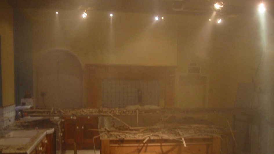 How to Take Down Lath and Plaster Ceilings (mess and all...) ⋆ ...